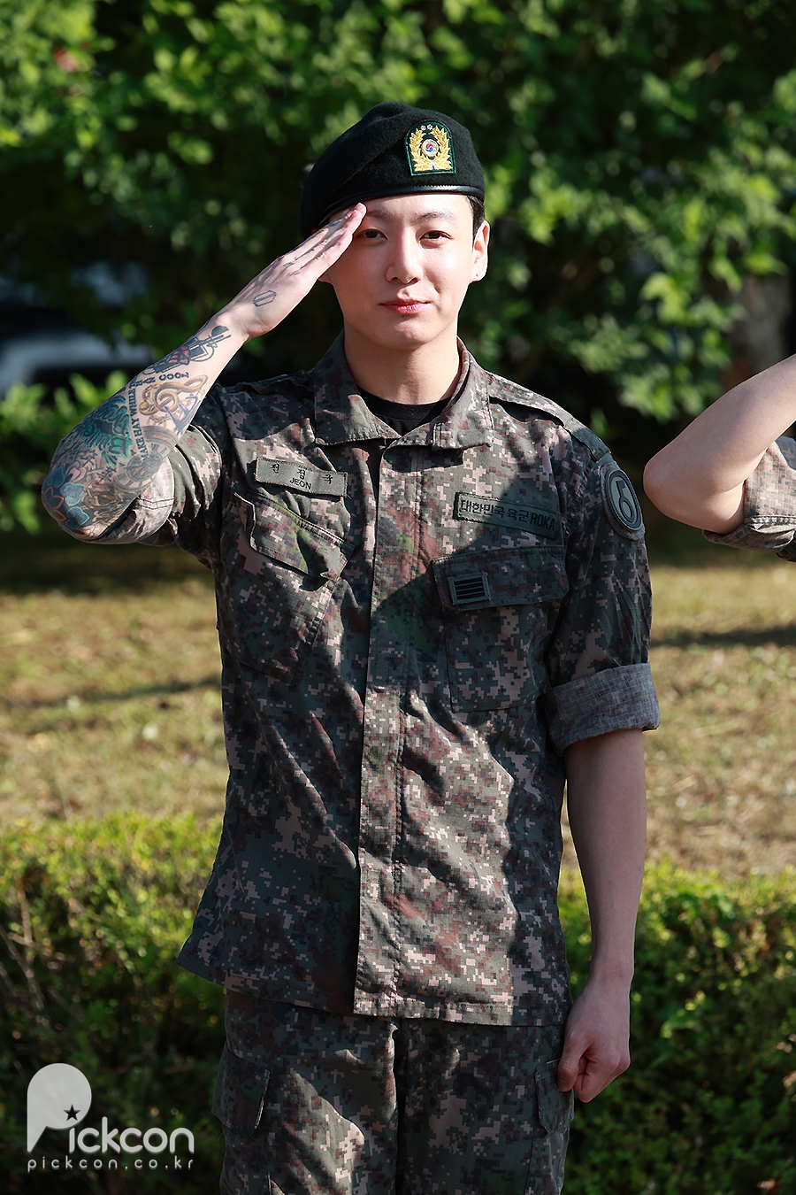 Chosun Online | 朝鮮日報-BTS・JUNG KOOK 除隊当日夜にストーカー被害…中国人の30代女を逮捕